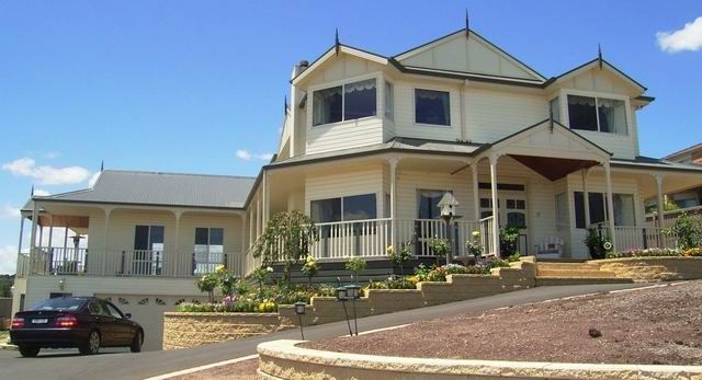 Vinyl Cladding Systems in Hobart, Ballarat & Wagga Wagga